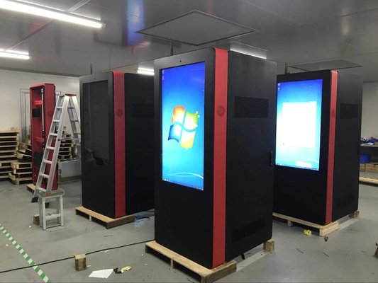 IP65 55inch 2000 Nits 4G 네트워크를 가진 옥외 LCD 디지털 방식으로 Signage 터치스크린