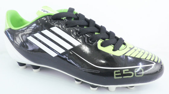 Famous Brand Designer Indoor Outdoor Football Spike Soccer Shoes With Customized Colors And Logos