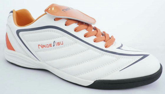 Boys Training Soccer Shoe with PU Lining and TPU Outsole, Customized Color And Sizes Are Available