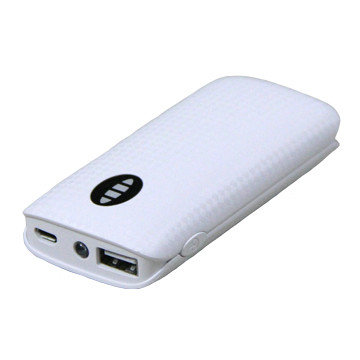 5200mAh White External Portable Power Bank With Lighting Power Backup Charger