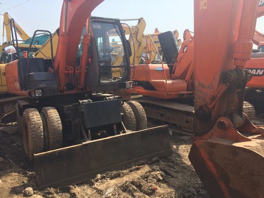 Hitachi ZX160W Used Wheel Excavator 17300kg Used Excavating Equipment