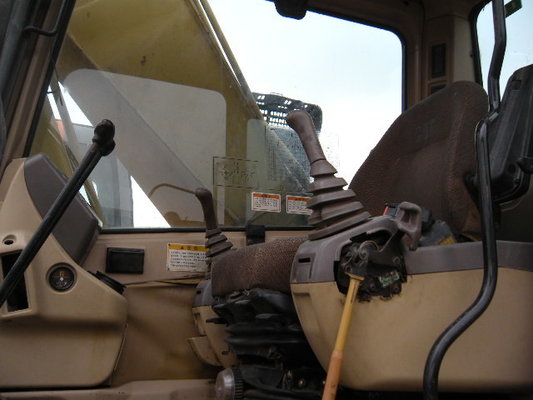 used Caterpillar 320B excavator year 2003 used 5811 hours 1.0cbm