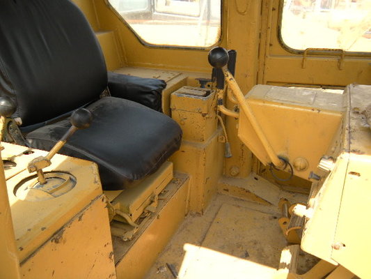 Caterpillar D7G used bulldozer with ripper year 1996 6900 hours