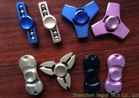 new arrival mix models Hand Spinner brass Aluminum Alloy triangle Fingertip Gyro Fidget Spinner Toys With Retail package supplier