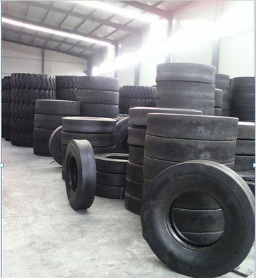23.5-25  26.5-25 Rubber Radial OTR Tires Safety Drive smoth Pattern For Scraper