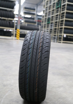 175/70R14 Passenger Car Tires , 5.0J / 5.0J Standard Rim Tubeless Radial Tyres