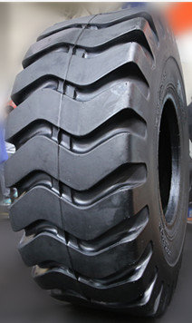 18.00-25 28PR OTR Tires Shock Resistance 500mm Section Width Off Road Mud Tyres