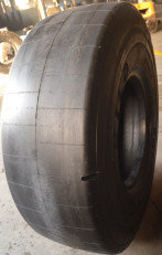 23.5-25  26.5-25 Rubber Radial OTR Tires Safety Drive smoth Pattern For Scraper