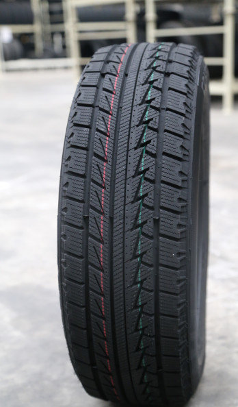 165/70R13 Off Road Passenger Car Tires 79T Load Index Ultra High Performance Tires