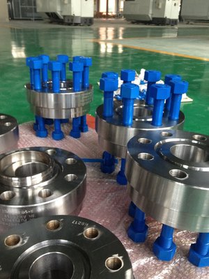 Double Studed Adapter Flange 13-5/8" x 5k to 11" x 3k