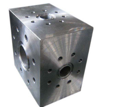 Studded Cross 5 Way, （２）４-1/16" 1０000PSI　ｘ　（３）２－１／１６＂　１００００ｐｓｉ,  API6A