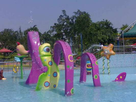 Purple Ribbon Arch Water Pool Toys For Water Park Customized