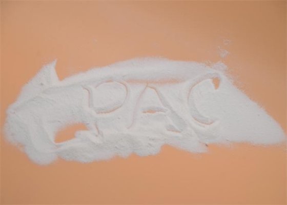 Sustancias químicas del PAC del cloruro del polialuminio/floculación PAC el 30% el 28% de las aguas residuales