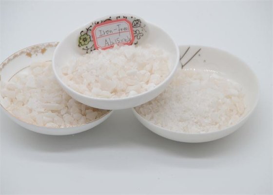 Polvo blanco o sustancias químicas de aluminio del tratamiento de aguas residuales del sulfato de las escamas