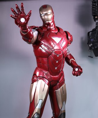 Figura rossa dell'uomo del ferro della vetroresina piena di altezza di dimensione 215cm di 1:1 da vendere