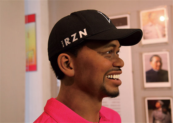 Statua di cera realistica del silicone per la figura di cera della stella di sport di Tiger Woods