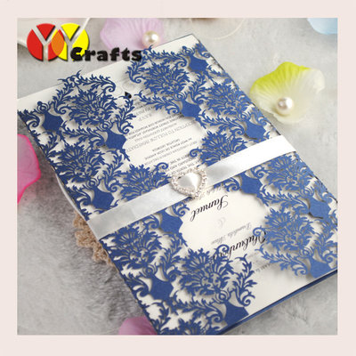Elegant handmade various colors laser cutting lace wedidng invitation card design with ribbon and buckle