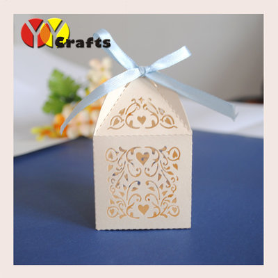 Free shipping MOQ 300pieces customizable wedding boxes,laser cut heart shape wedding boxes with ribbon free logo
