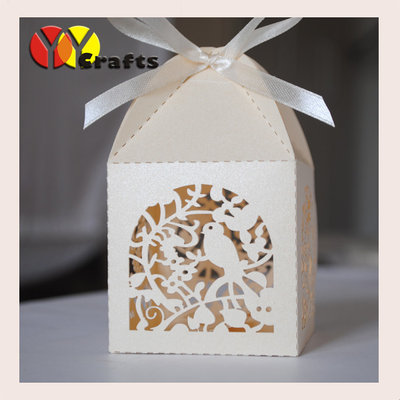 Ivory color wedding favor cake boxes laser cut wedding gifts and decoration box