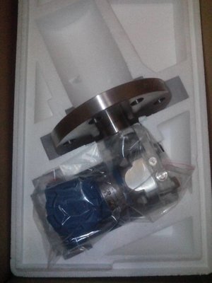 Rosemount 2051C Pressure Transmitters with 305 Integral ManifoldRosemount 2051T Pressure Transmitters