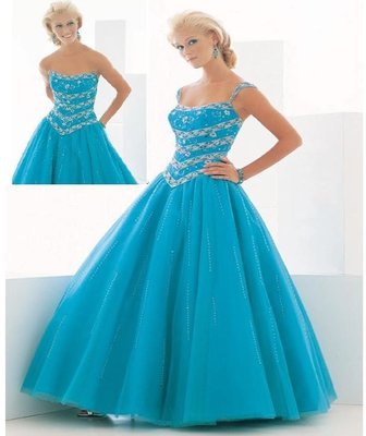 rpom dress. prom gown