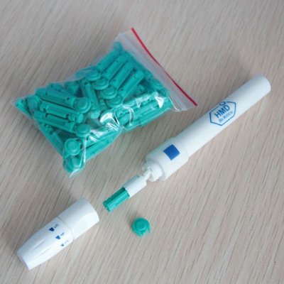 Portable Glucometer/ Blood Glucose Meter with Cheapest Price
