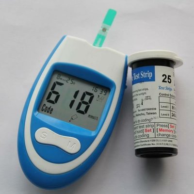Glucose Monitor/Blood Glucose Meters/ Glucose Test Meter/Glucose Monitoring Kit