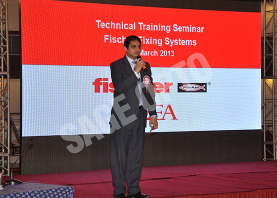 High Brightness P2.5 Indoor Rental LED Displays , 1R1G1B stage video screens