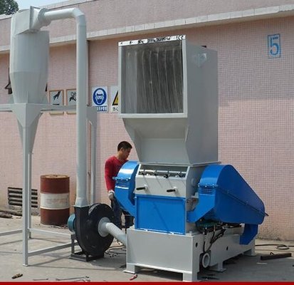6 Rotating Blades Claw Cutter Plastic Crusher Machine For Recycling