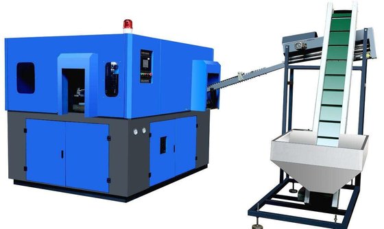 4 Cavities Pet Bottle Blowing Machine , Plastic Bottle Blow Moulding Machine New Style