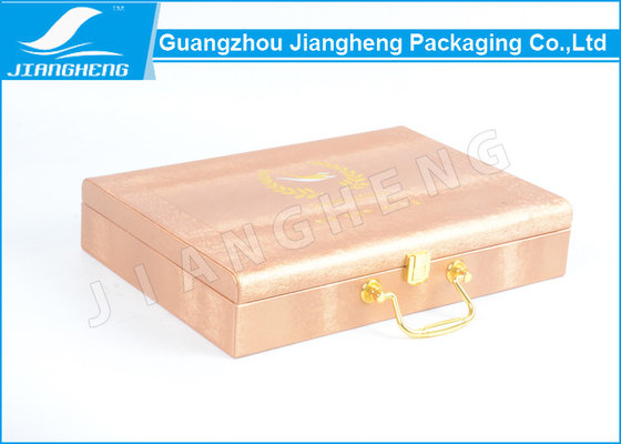 Caja de regalo vacía material de la imitación de cuero brillante del oro personalizada con caliente del logotipo sellado