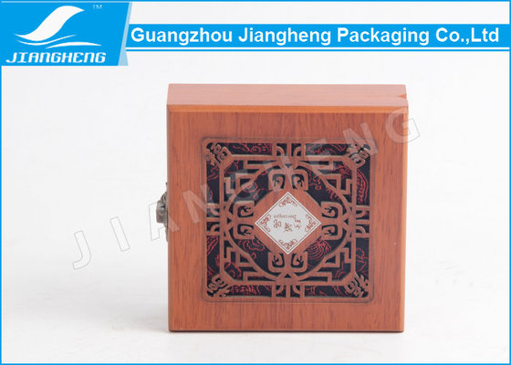 Cajas de madera decorativas de la ventana superficial brillante, cajas de madera modificadas para requisitos particulares del regalo