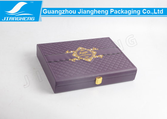El tamaño medio personalizó la caja de empaquetado de la caja del diseño de cuero del OEM con la cerradura del oro