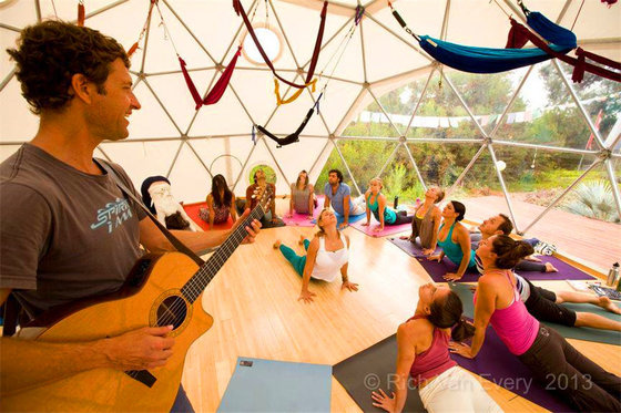 Galvanized Tube Frame Outside Spherical Dome Tent For Yoga Enthusiasts