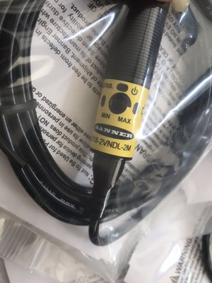 Banner Sensor S18 -GAGE Q45U  S18RW3FF25Q1